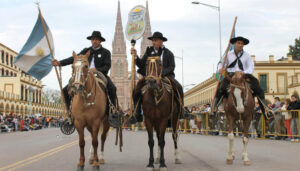Gauchos Guide: Culture, Tradition, Lifestyle of Argentina Cowboys